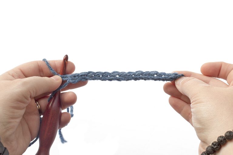 How to Single Crochet (SC) Tutorial for Beginners
