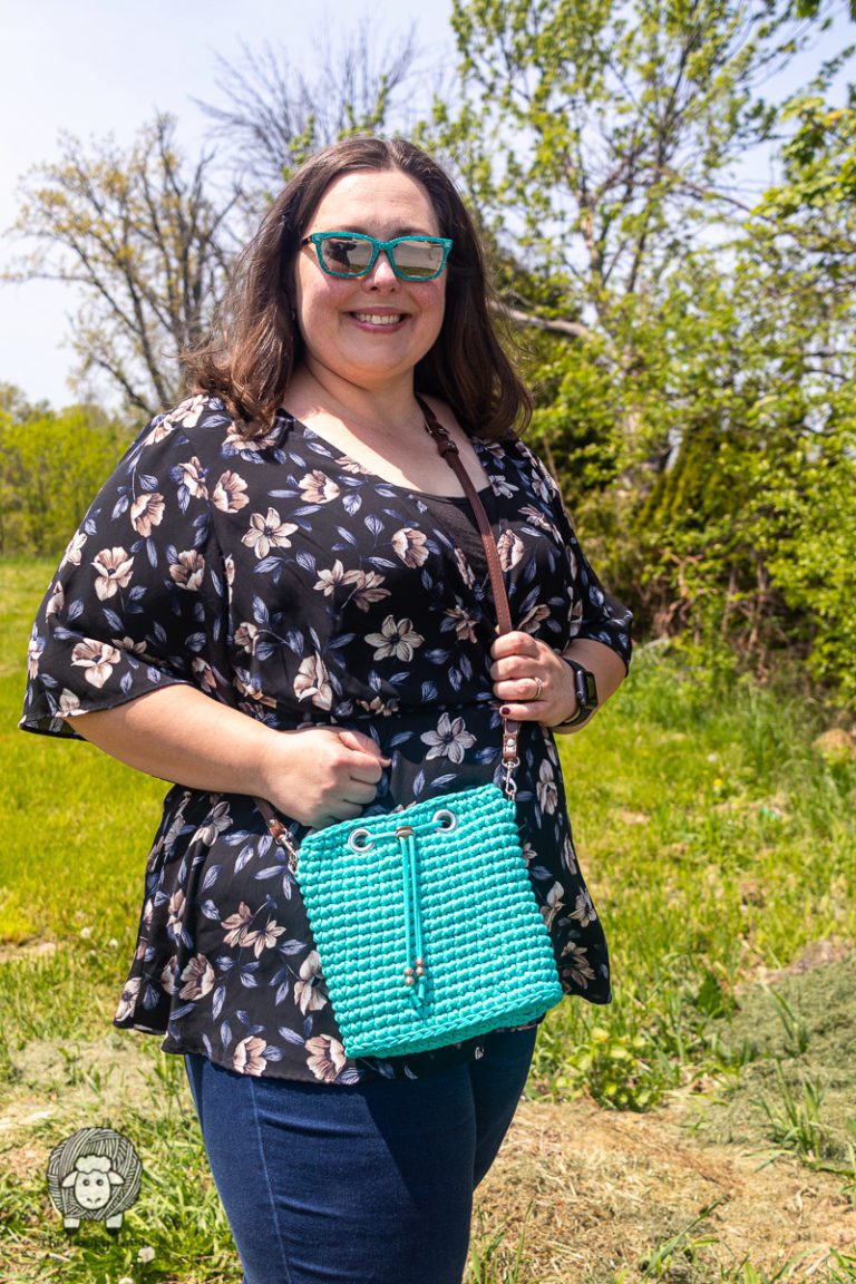 Easy Crochet T-shirt Yarn Purse - Free Crochet Pattern
