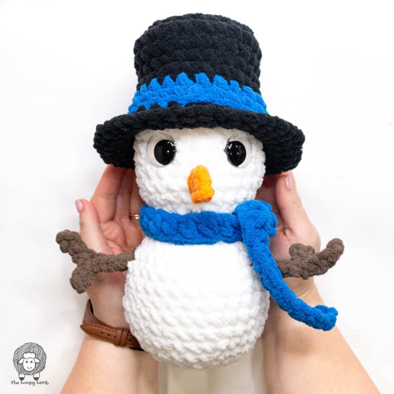 Free Mini Top Hat Pattern for Amigurumi & Video Tutorial